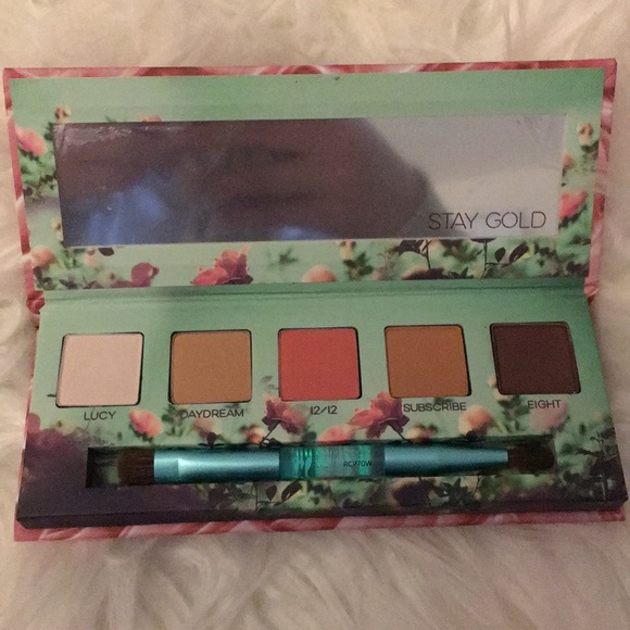 Urban Decay | Makeup | Bnwt Urban Decay Eyeshadow Pallet | Poshmark